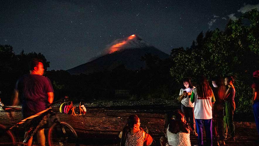 Slow Eruption From Philippines' Mayon Volcano Displaces Tens of Thousands